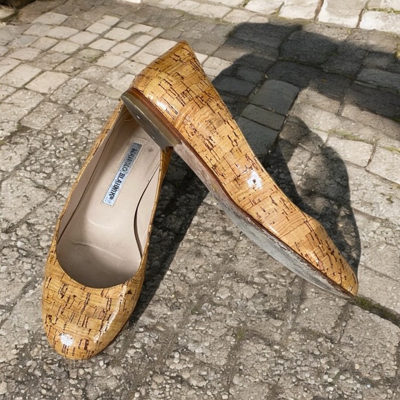 Manolo Blahnik | Shoes | Authentic Manolo Blahnik Cork Leather Ballet ...